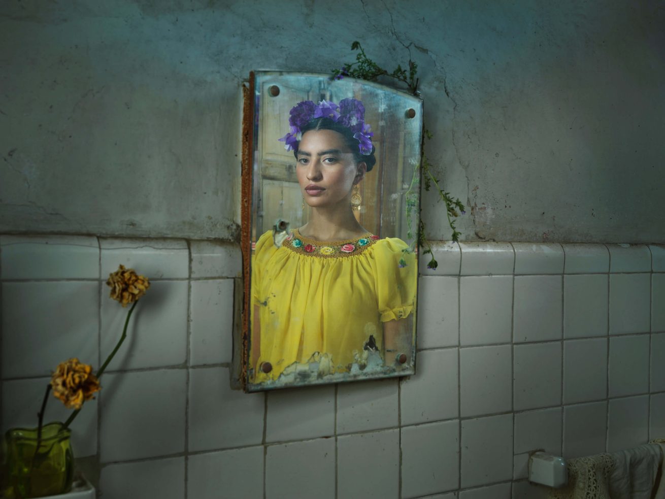 Amarilla Portrait – JULIA FULLERTON-BATTEN